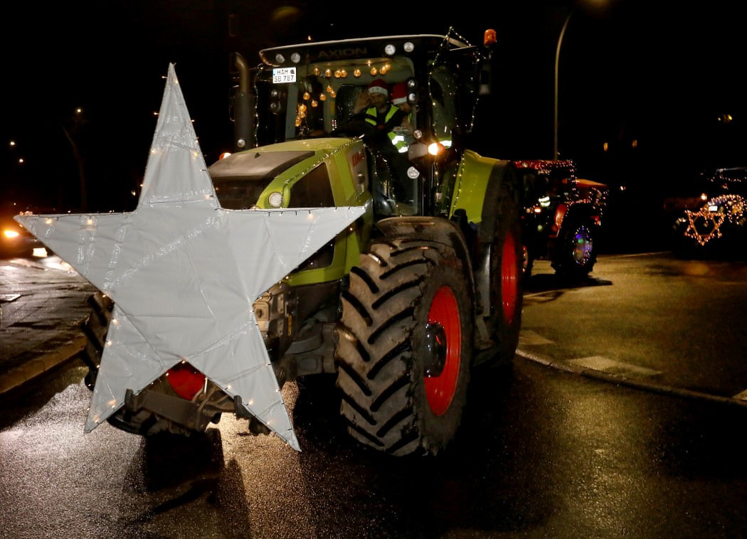 „Ein Funken Hoffnung“ - Traktoren-Lichterfahrt in Werne 2021 – Werne Plus